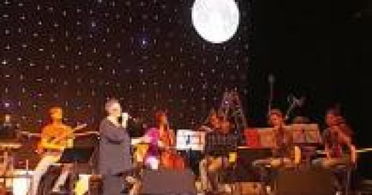 Présentation du spectacle "Entracte au clair de lune" à Welkenraedt | Vedia